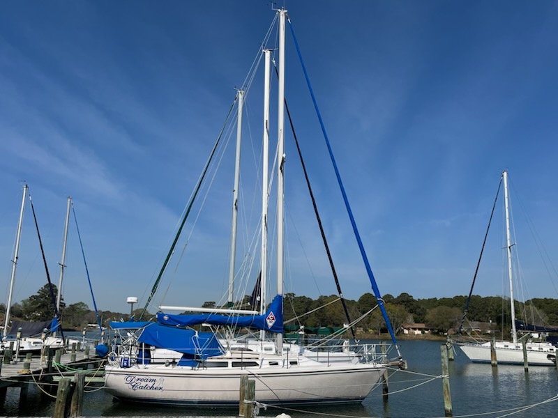 Brokerage – Regent Point Marina & Boatyard